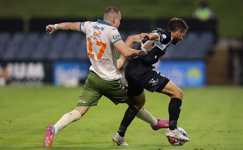 Tembok Kokoh “Klub Indonesia” Brisbane Roar vs Misi Bangkit Phoenix ...